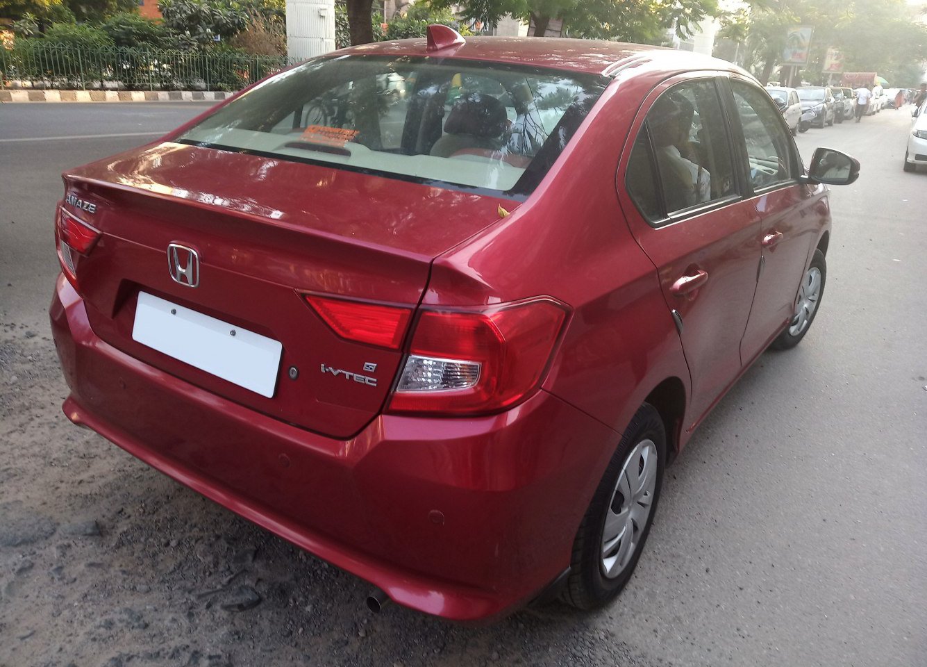 Honda Amaze technical specifications and fuel economy